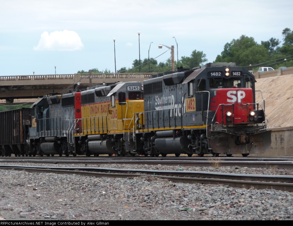 UP 1482 West, MOW Rail Train